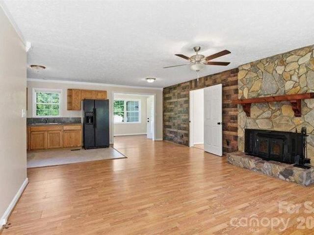 house with 4 bedroom, Shelby NC ES104907882