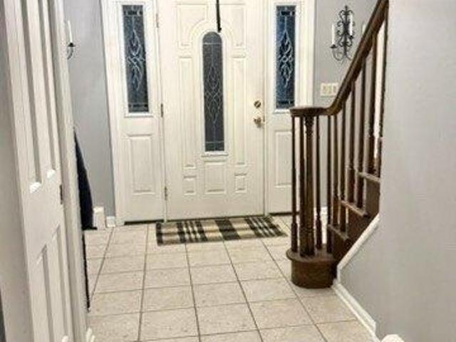 house with 4 bedroom, Shelton CT DLS101657386