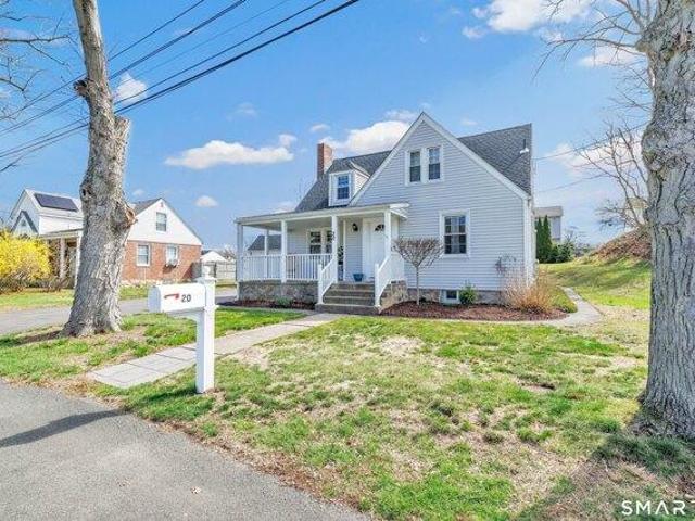 house with 4 bedroom, Shelton CT DLS101602452