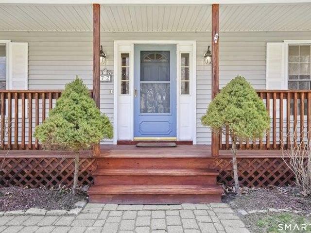 house with 4 bedroom, Shelton CT DLS102218229