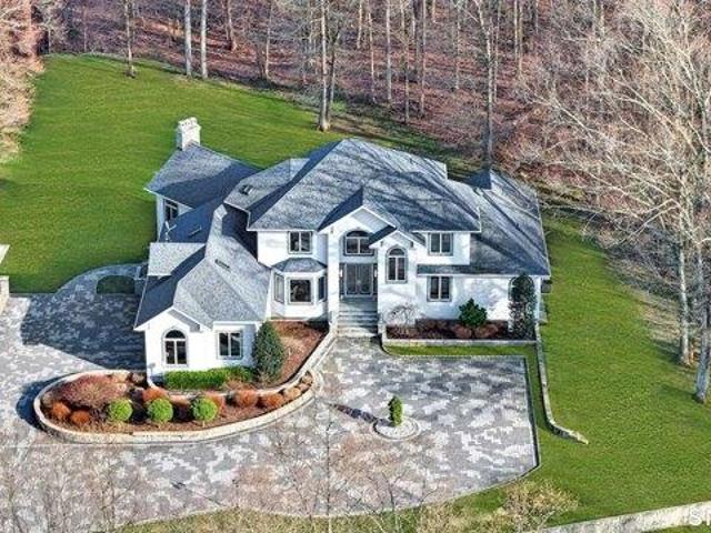 house with 4 bedroom, Shelton CT DLS102827800