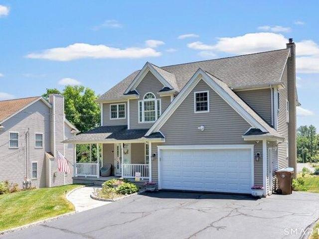 house with 4 bedroom, Shelton CT DS104114135