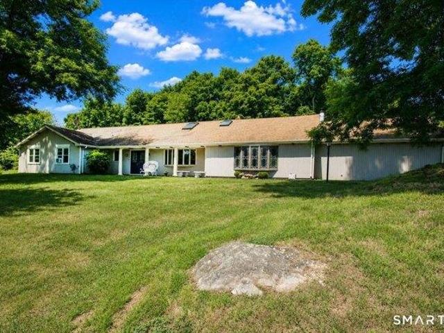 house with 4 bedroom, Shelton CT DS104115776