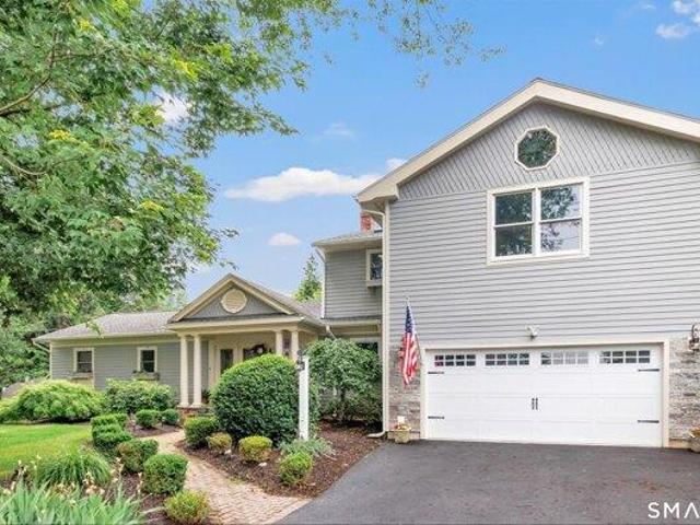 house with 4 bedroom, Shelton CT DS104408114