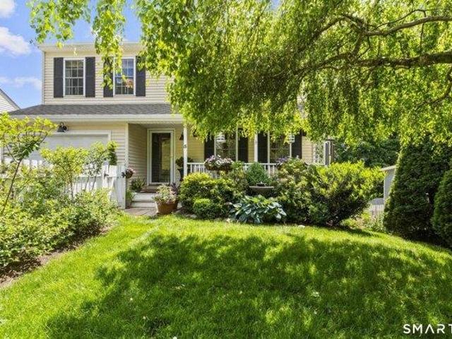 house with 4 bedroom, Shelton CT ES104809061