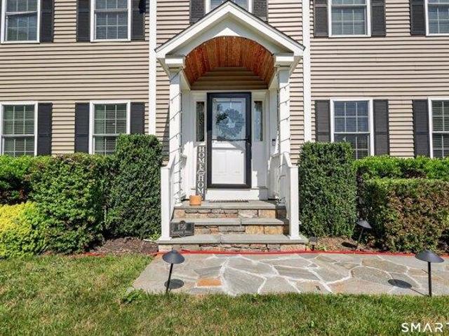 house with 4 bedroom, Shelton CT ES104810553