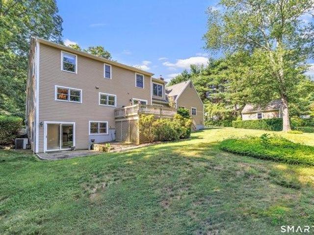 house with 4 bedroom, Shelton CT ES105141560