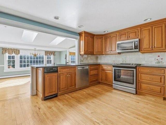 house with 4 bedroom, Sherborn MA DS104188348