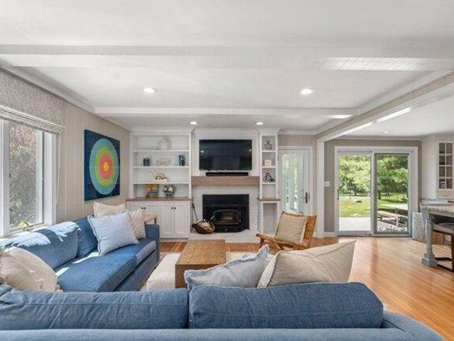 house with 4 bedroom, Sherborn MA ES103098526