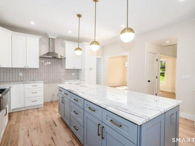 house with 4 bedroom, Sherman CT ES104298310
