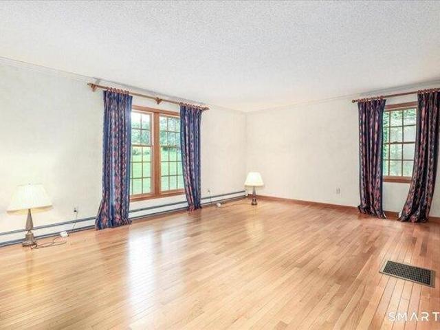 house with 4 bedroom, Sherman CT ES105126276