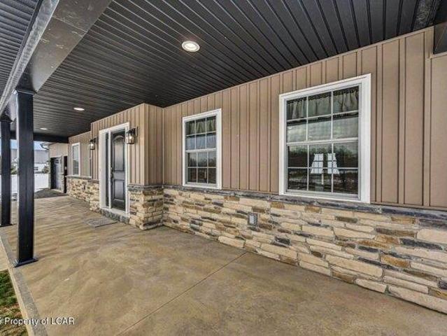 house with 4 bedroom, Shickshinny PA ES103605456