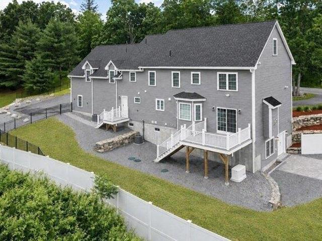 house with 4 bedroom, Shirley MA ES104851064