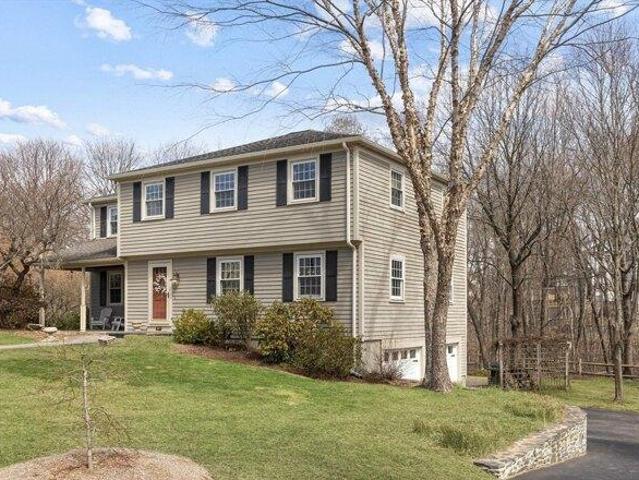 house with 4 bedroom, Shrewsbury MA DLS102370429