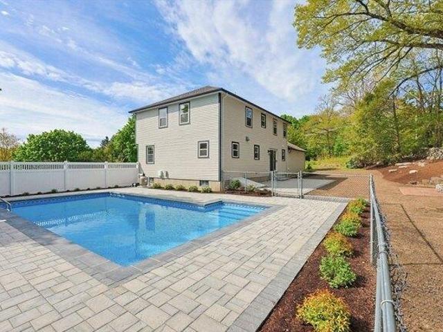 house with 4 bedroom, Shrewsbury MA DLS102373244