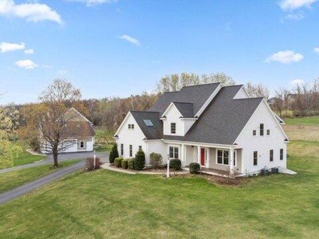 house with 4 bedroom, Shrewsbury MA DLS102446240