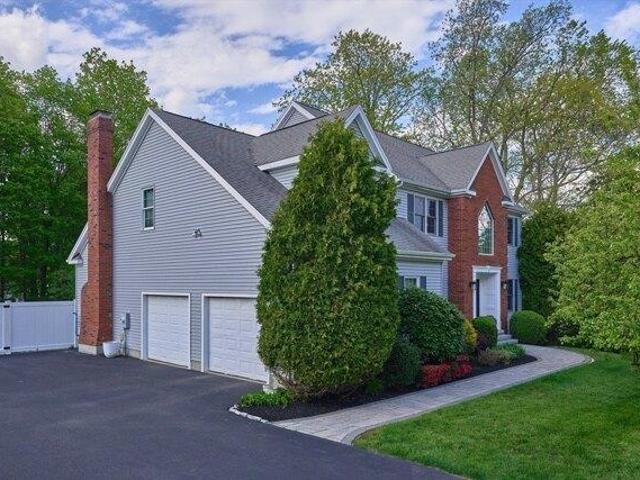 house with 4 bedroom, Shrewsbury MA DLS103101236
