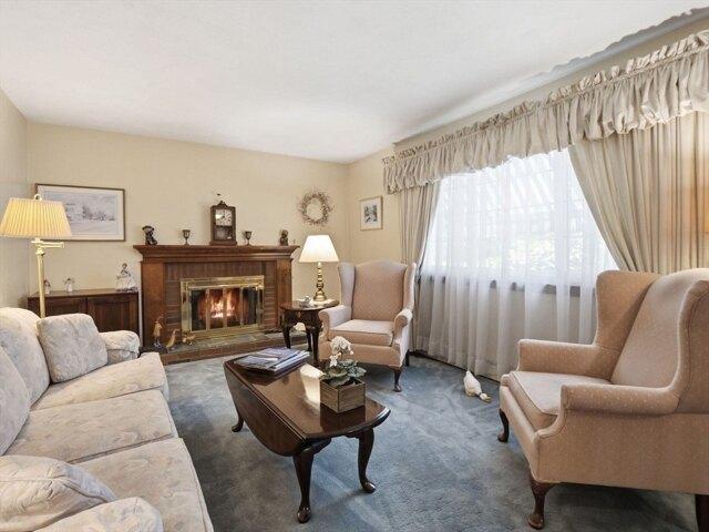 house with 4 bedroom, Shrewsbury MA DS103774052