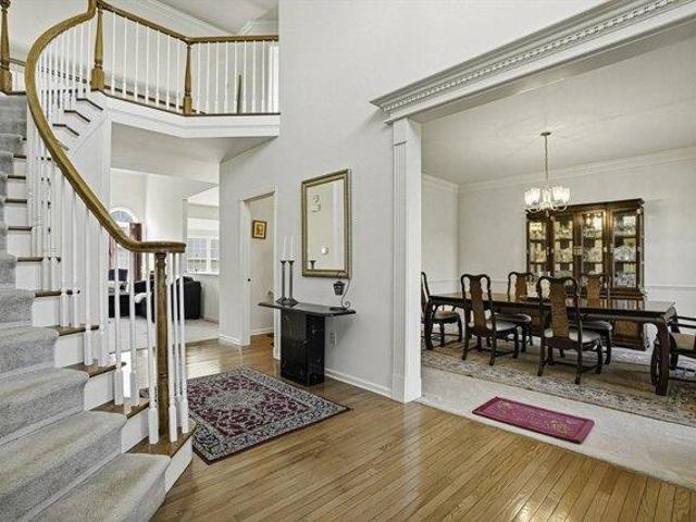 house with 4 bedroom, Shrewsbury MA ES104790878