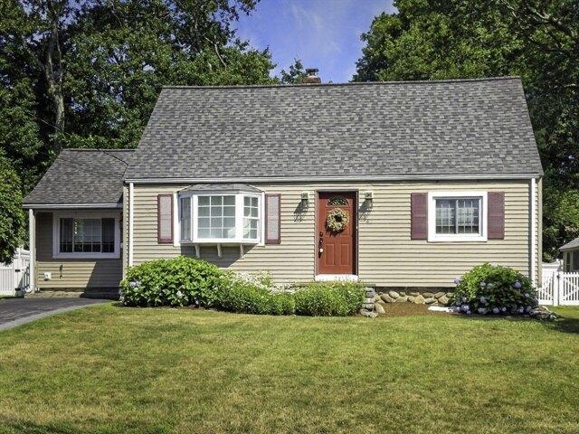 house with 4 bedroom, Shrewsbury MA ES104851533