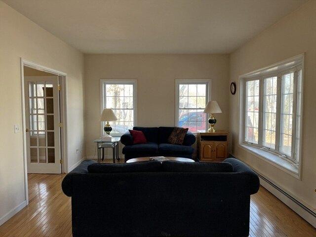 house with 4 bedroom, Shrewsbury MA ES105140000