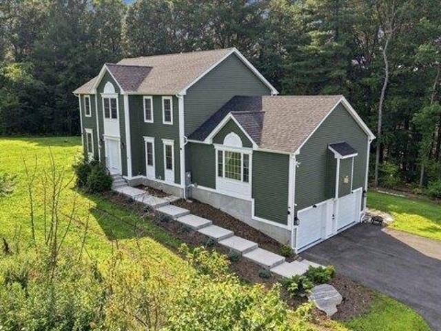 house with 4 bedroom, Shrewsbury MA ES105191503