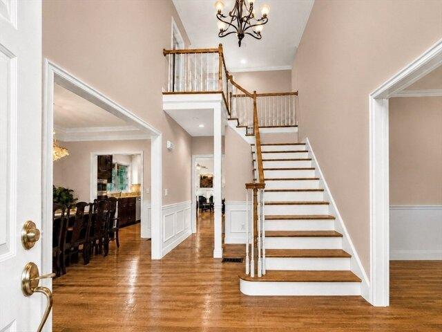 house with 4 bedroom, Shrewsbury MA ES105230383