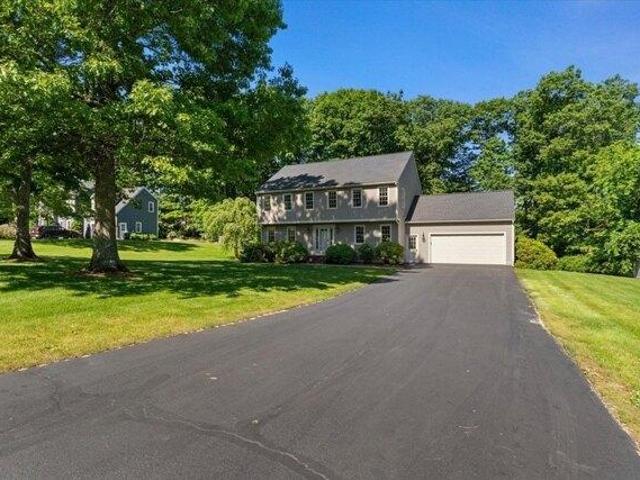 house with 4 bedroom, Shrewsbury MA ES103500167