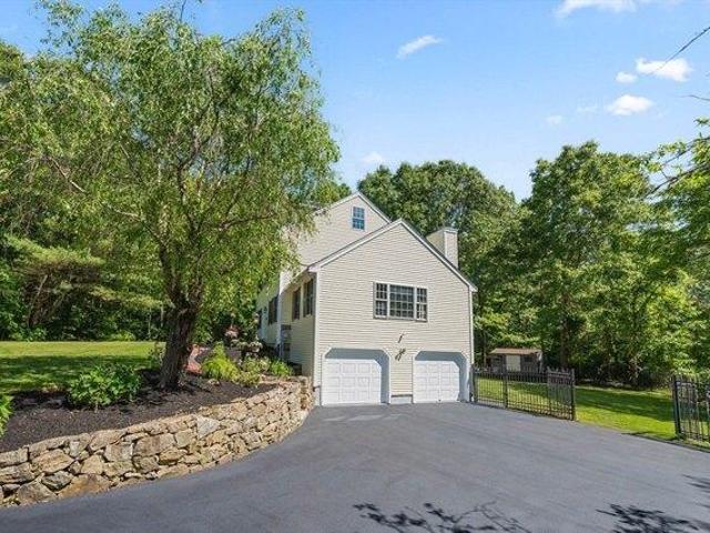 house with 4 bedroom, Shrewsbury MA ES103774230
