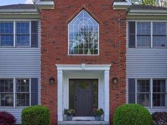 house with 4 bedroom, Shrewsbury MA ES103808429