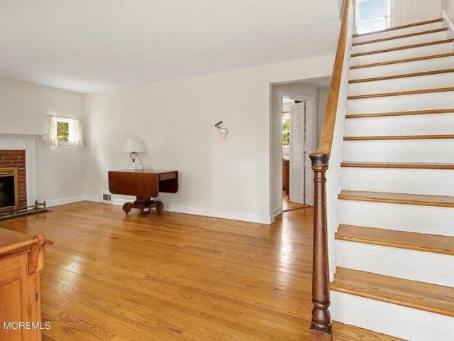 house with 4 bedroom, Shrewsbury NJ ES105160835