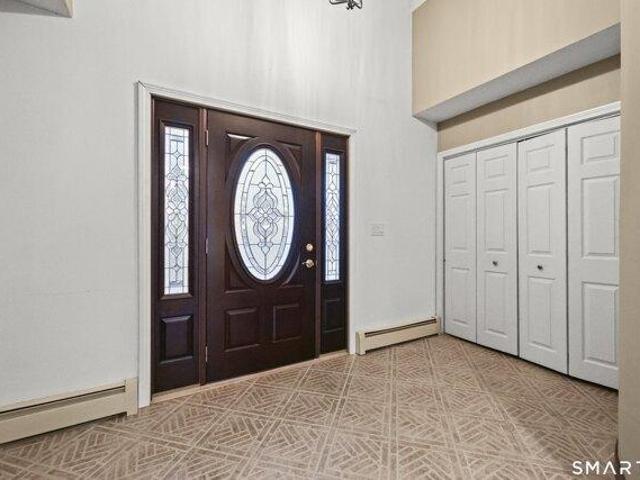 house with 4 bedroom, Simsbury CT DLS101706617