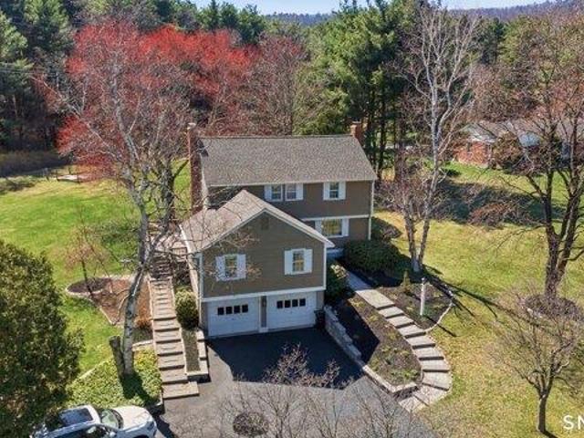 house with 4 bedroom, Simsbury CT DS102584654