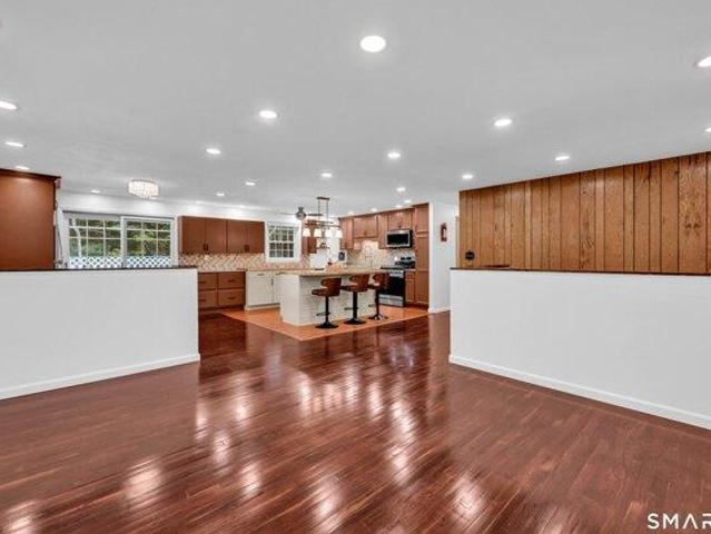 house with 4 bedroom, Simsbury CT DS102724533