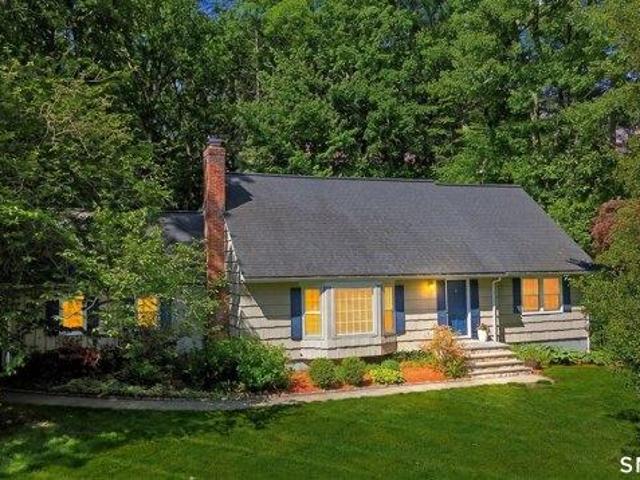 house with 4 bedroom, Simsbury CT DS103886430