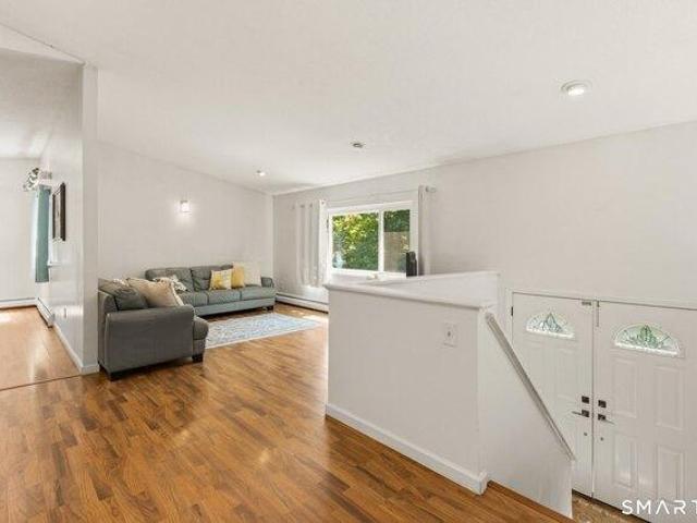 house with 4 bedroom, Simsbury CT DS103932485
