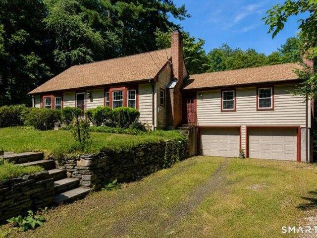 house with 4 bedroom, Simsbury CT DS104113322