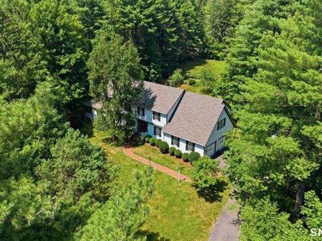 house with 4 bedroom, Simsbury CT DS104261952