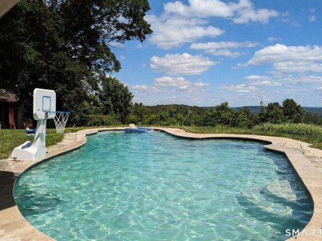 house with 4 bedroom, Simsbury CT ES103188575