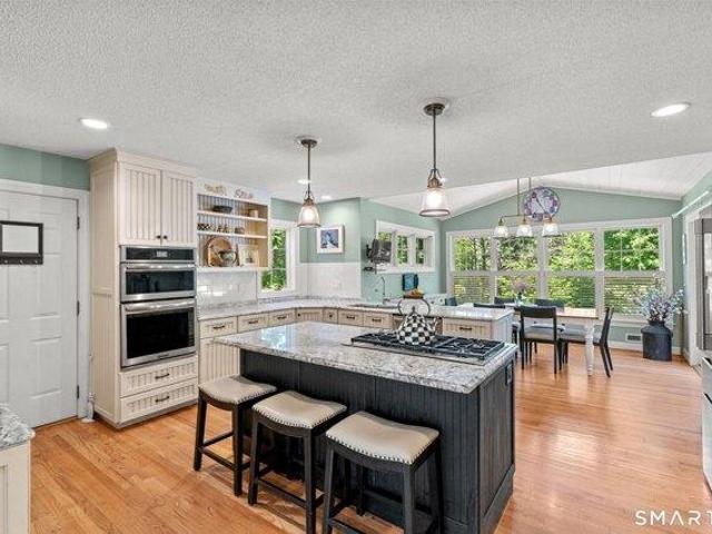 house with 4 bedroom, Simsbury CT ES103125877