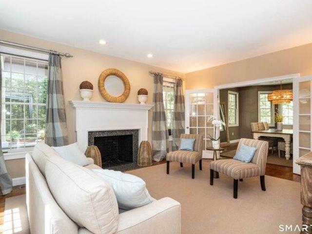 house with 4 bedroom, Simsbury CT ES103931618