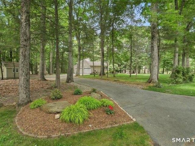 house with 4 bedroom, Simsbury CT ES104190725