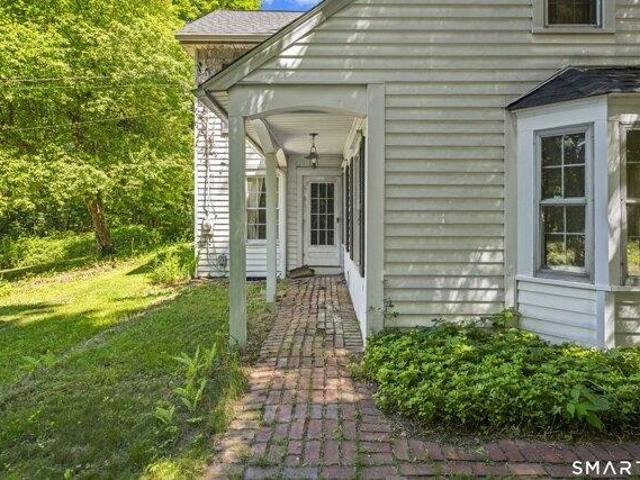 house with 4 bedroom, Simsbury CT ES104514023