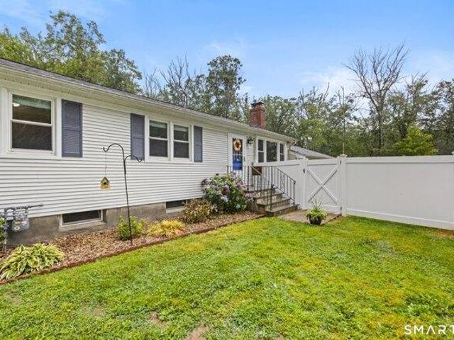 house with 4 bedroom, Simsbury CT ES105176145