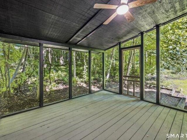 house with 4 bedroom, Simsbury CT ES105191605