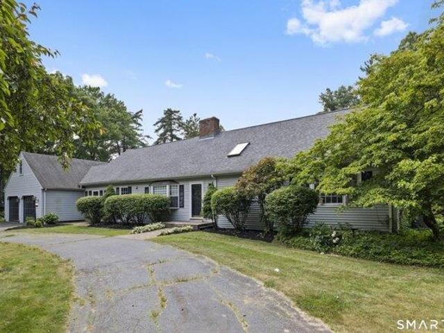 house with 4 bedroom, Simsbury CT ES105231458