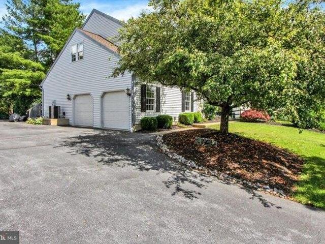 house with 4 bedroom, Sinking Spring PA ES103627137