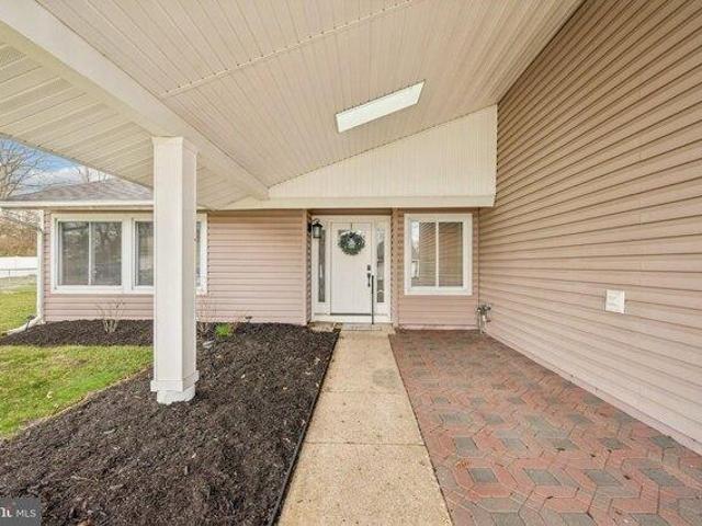 house with 4 bedroom, Sicklerville NJ ES102825924