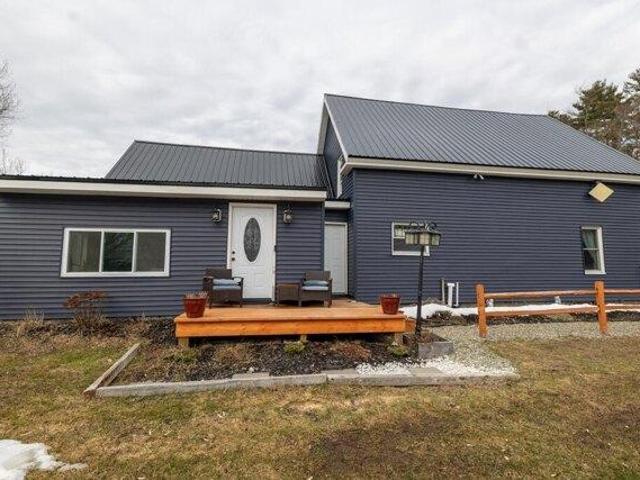 house with 4 bedroom, Sidney ME DS101999925