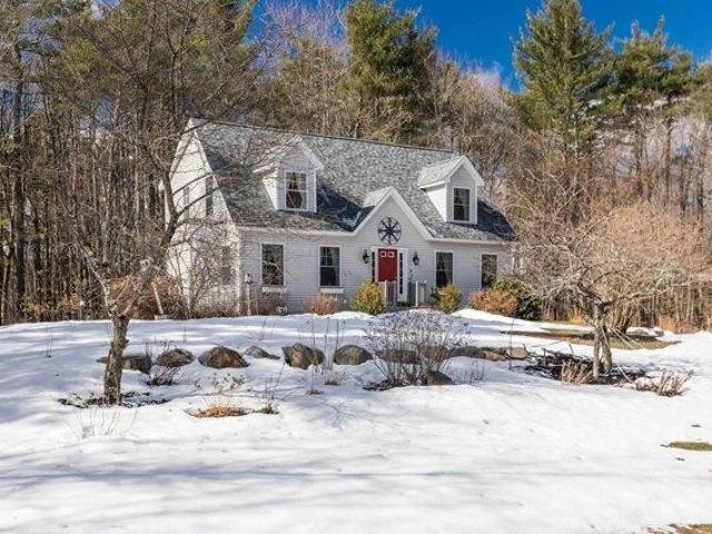 house with 4 bedroom, Somersworth NH DLS101998224